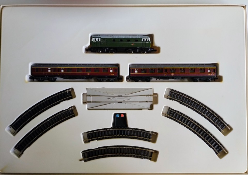 Hornby Minitrix N.102 Train Set – Boxed – Excellent Condition ...