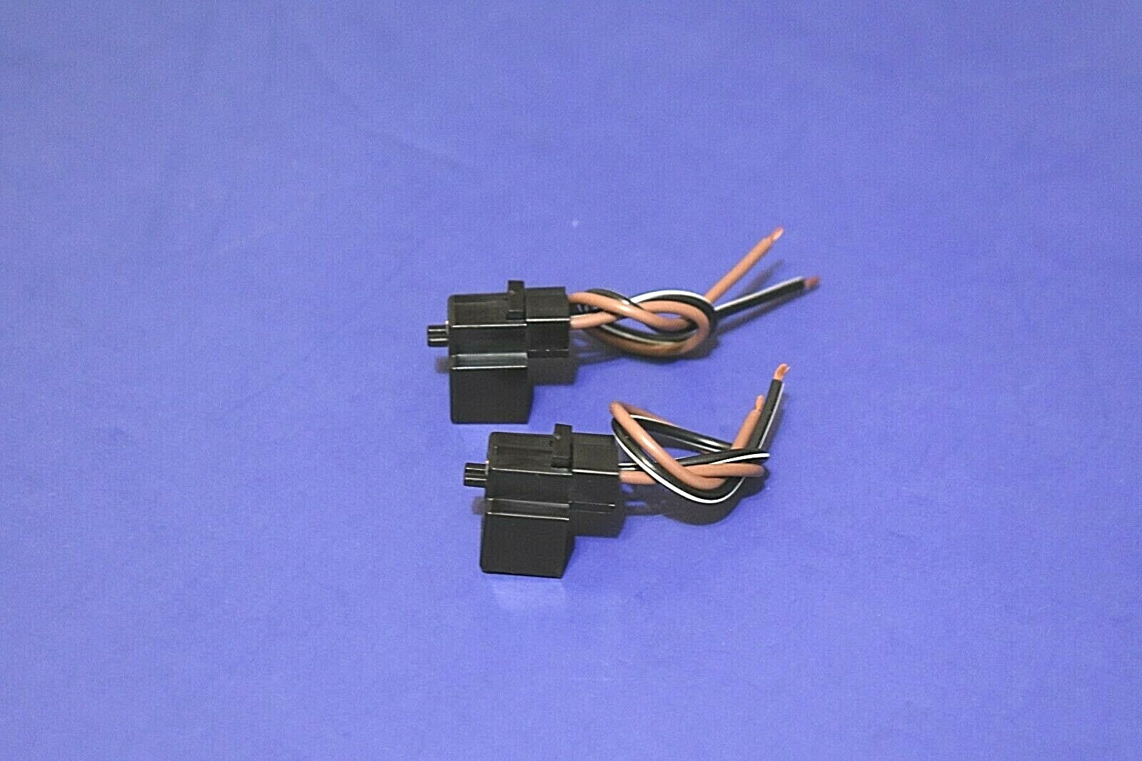 2 Low Beam Headlight Connector Plug Harness Chevy Camaro Corvette ...