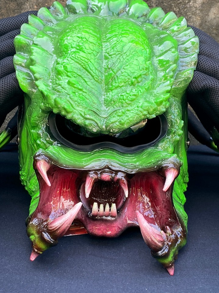 green lantern custom predator motorcycle helmet with Dreads and Fangs ...