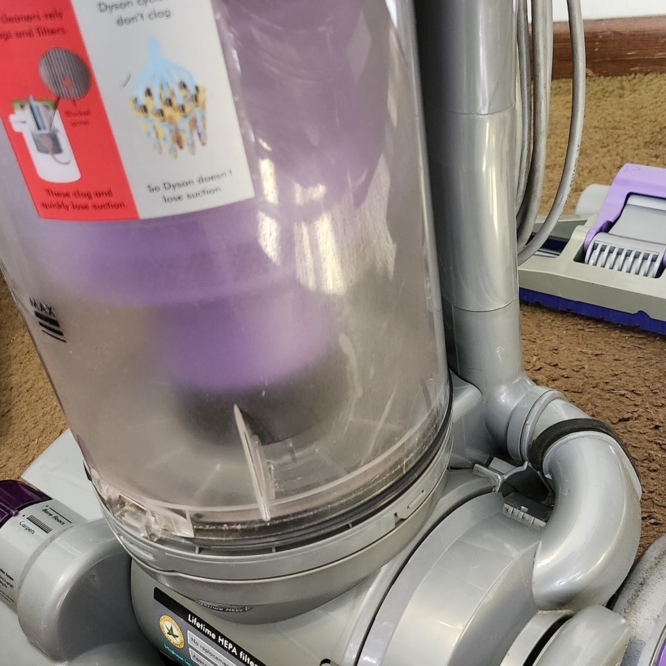 Dyson DC14 Animal Vacuum Cleaner All Floors Cyclone Upright Bagless ...