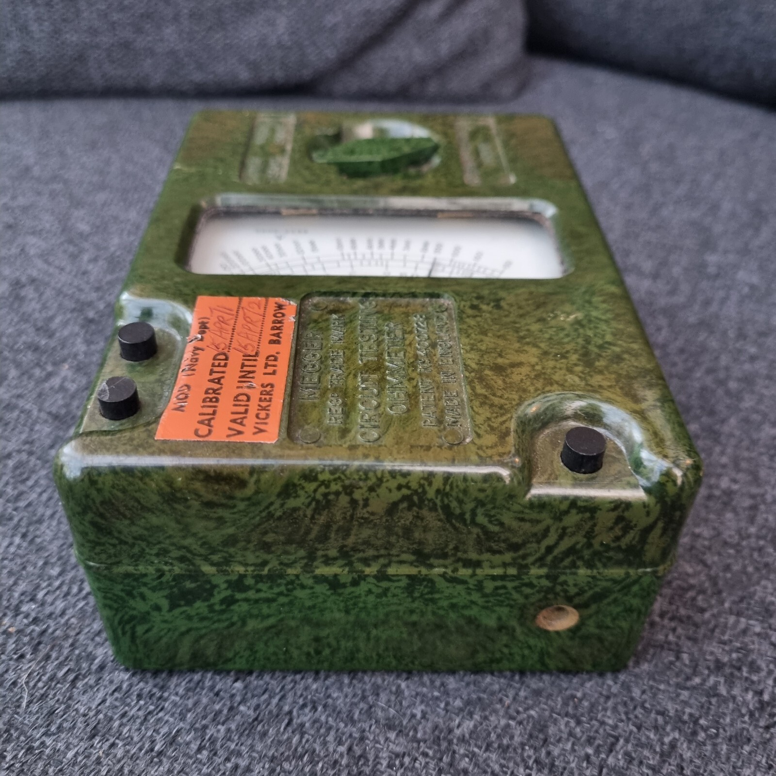 VINTAGE MEGGER CIRCUIT TESTING OHM METER - BAKELITE GREEN /| 1930/40s ...