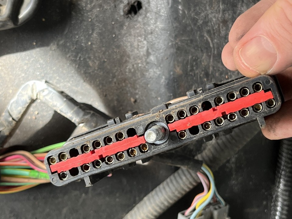 ASSORTED Ford Thunderbird Wiring Harness Plug Ends Pigtail Dash ECU ...