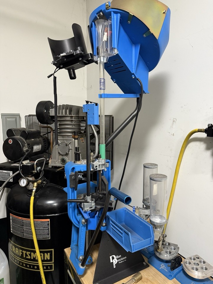 Dillon Precision XL650 Reloader With Case Feeder And Accessories | eBay