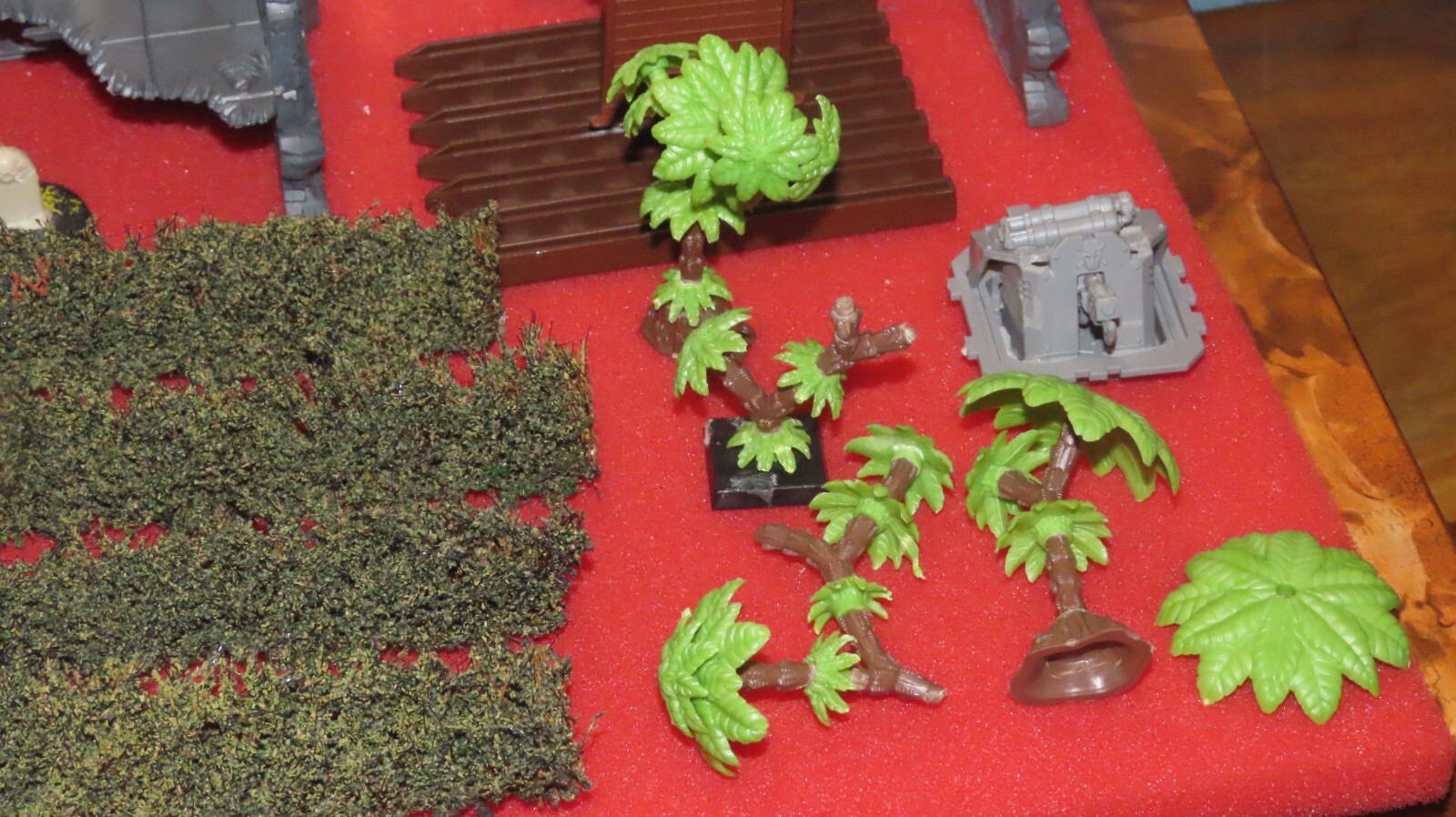 Games Workshop Warhammer 40k Scenery Ruined Buildings Trees Hedges ...