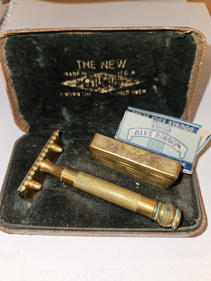 Vintage 1930's Gillette "NEW DELUXE" Double Edge Safety Razor Set in ...