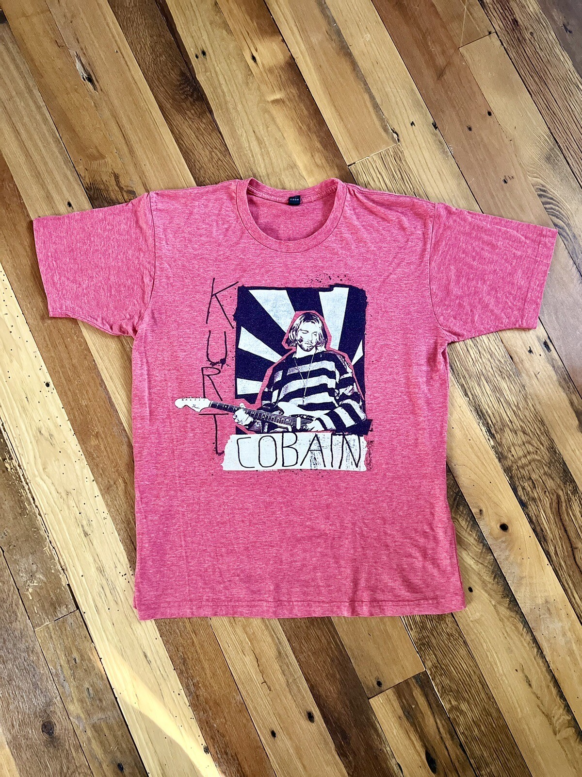 RARE Vintage T-Shirt Kurt Cobain 2000s Nirvana Grunge… - Gem