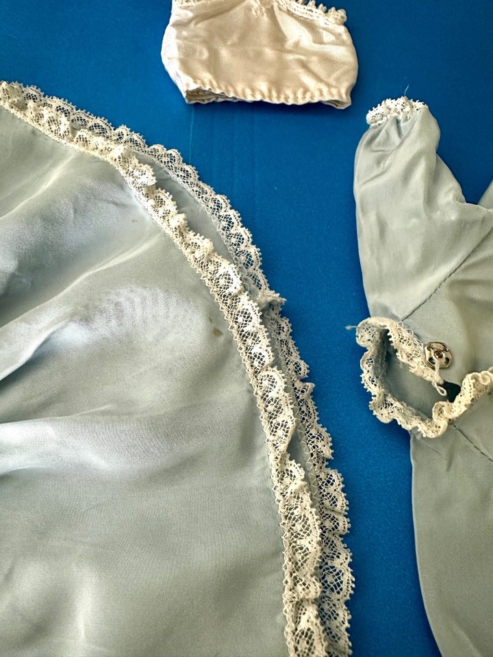 MA Madame Alexander-kin Wendy SLW Walker Doll in Tagged Blue Gown ...