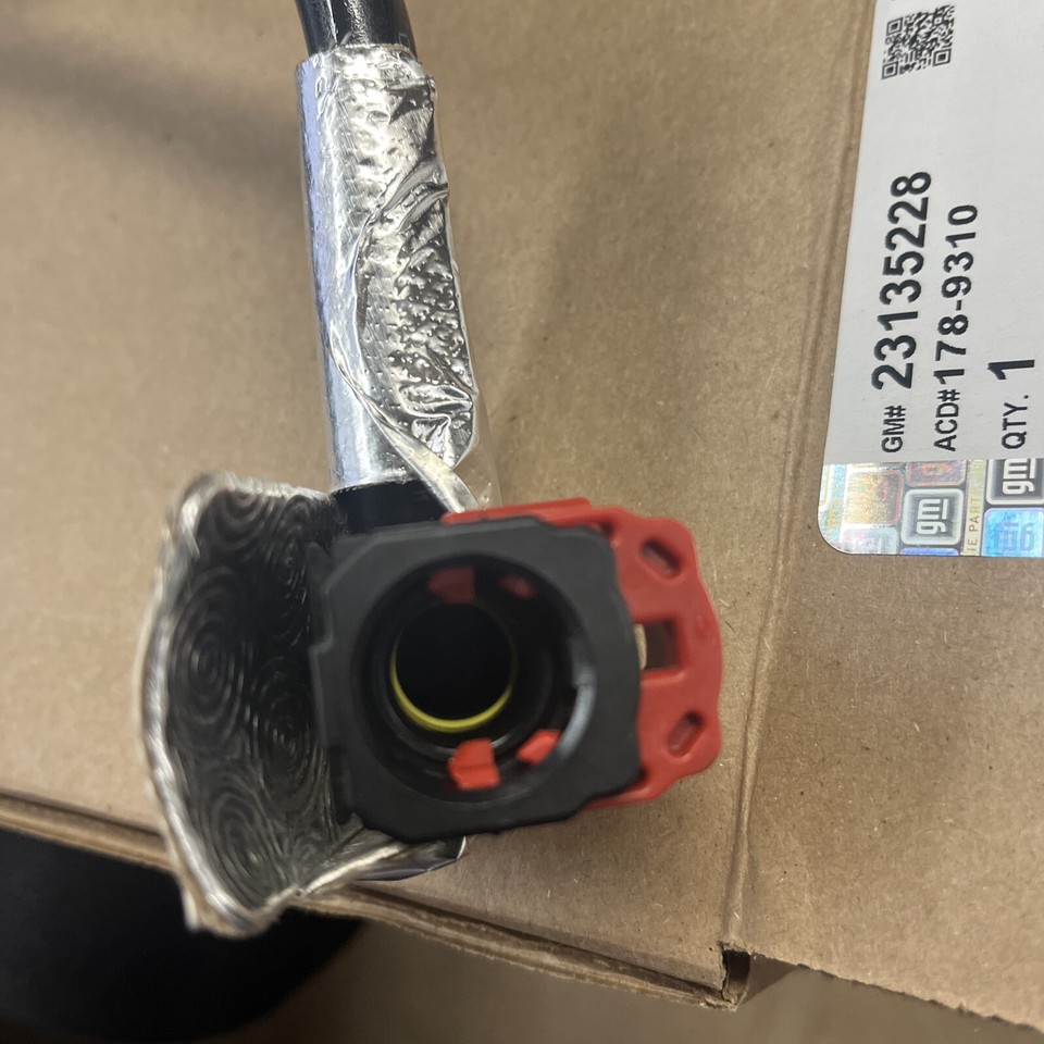 Genuine GM 23135228 Tahoe Yukon Silverado Sierra Brake Booster Vacuum ...