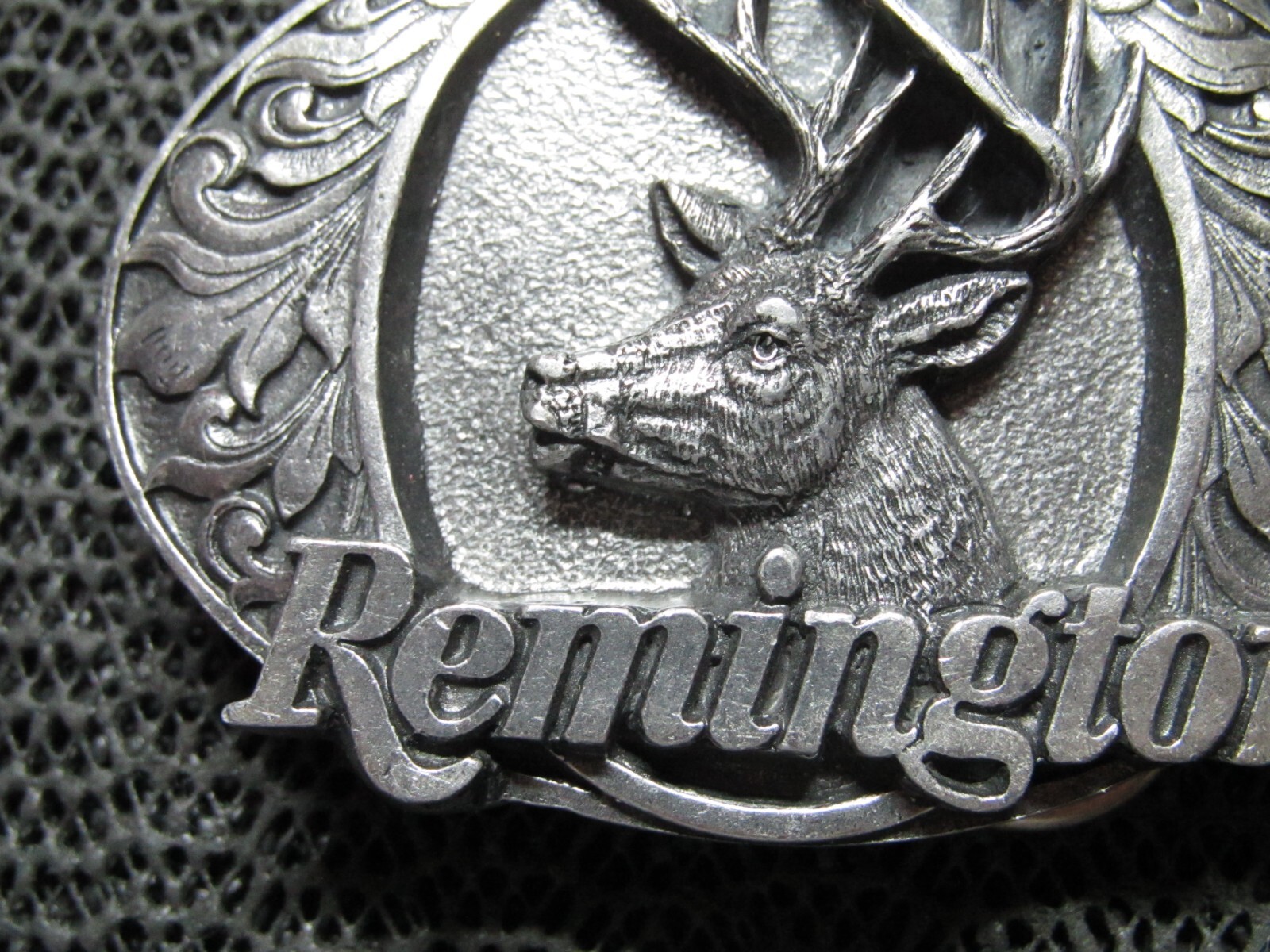REMINGTON ARMS DEER BUCK PORTRAIT BELT BUCKLE! VINTAG… - Gem