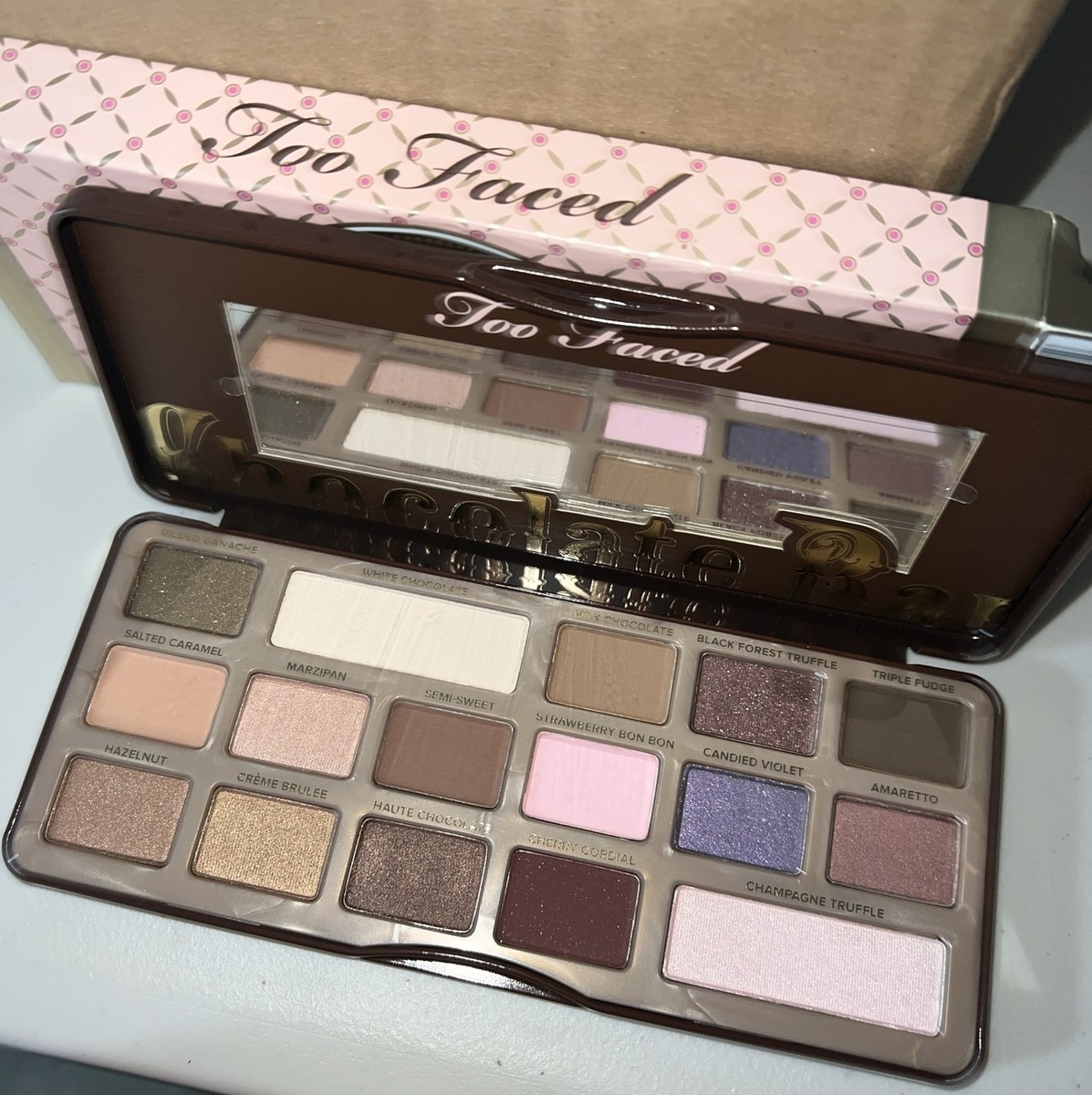 Chocolate Bar Makeup Eyeshadow Palette I HEART REVOLUTION Chocolate