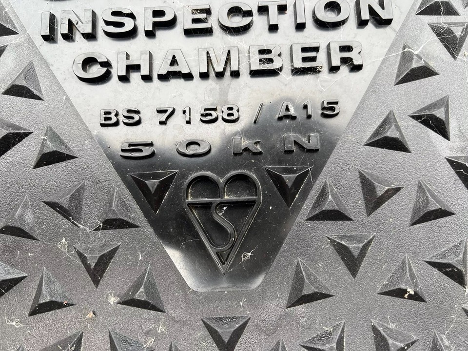 Osma Manhole Cover 50KN Heavy Duty Universal, Brand New, Collection ...