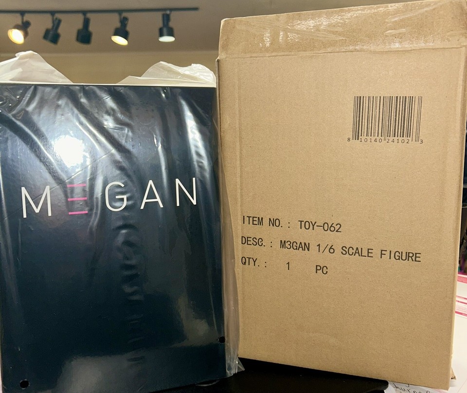 Mondo Art Collection "M3GAN/Megan" 1/6 scale figure Megan In hand ...