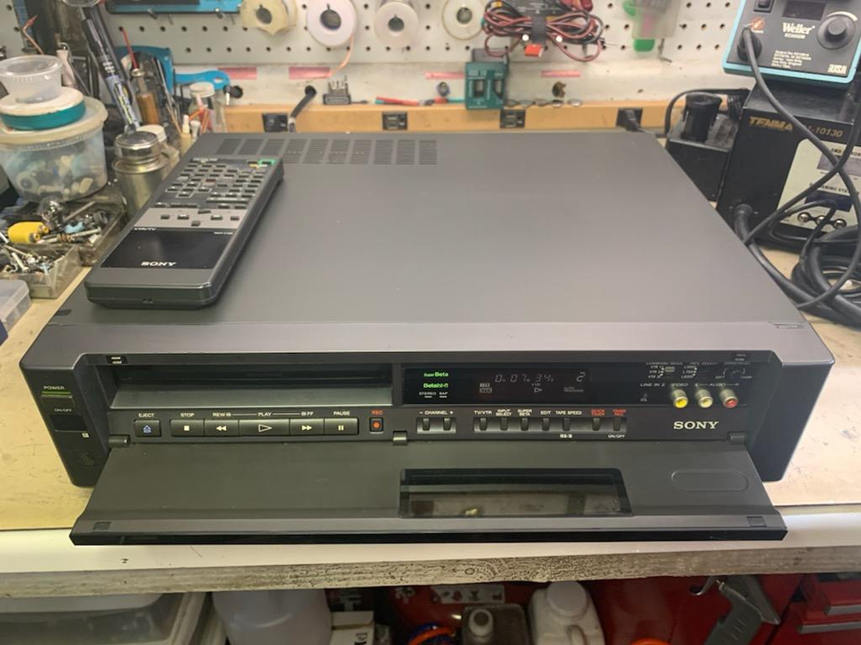 *NEW Sony SL-HF2000 Super Betamax ( Latest of All the Beta VCR ) *1 Yr ...