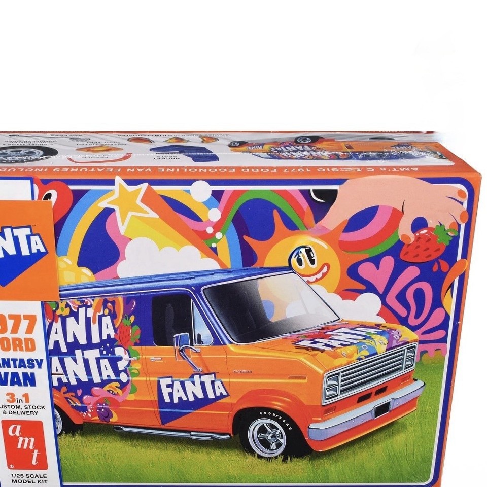AMT Skill 2 Model Kit 1977 Ford Custom Econoline Fanta Van 1/25 New ...