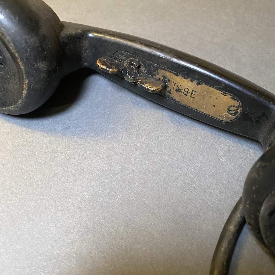 WW2 Signal Corp US Army Field Telephone EE-8-B Hand Crank Phone ...