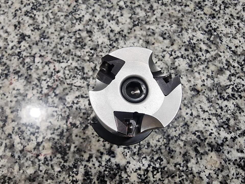 2" Face mill / Shell Mill 3 Flute Indexable TyCarb TCP-90 w/ 40° Taper ...