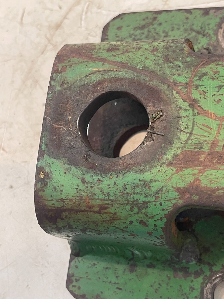 1979 John Deere 850 Tractor Hitch Drawbar Anchor Bracket | eBay