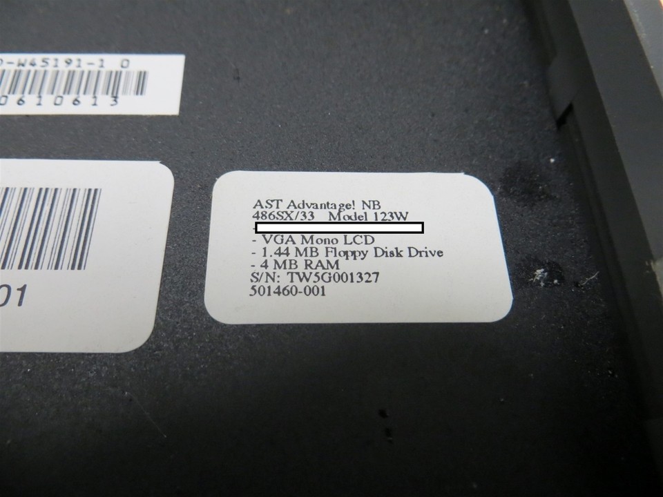 AST Advantage! NB 486SX/33 33MHz 4MB 0HD Mono LCD Screen NO OS NO Power ...