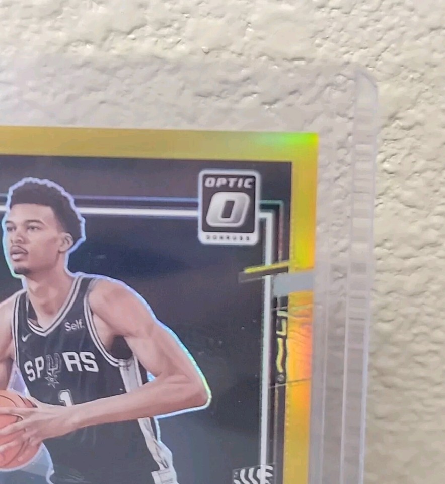 2023-24 Optic Gold Victor Wembanyama /10 - Gold Rookie Rated Rookie ...