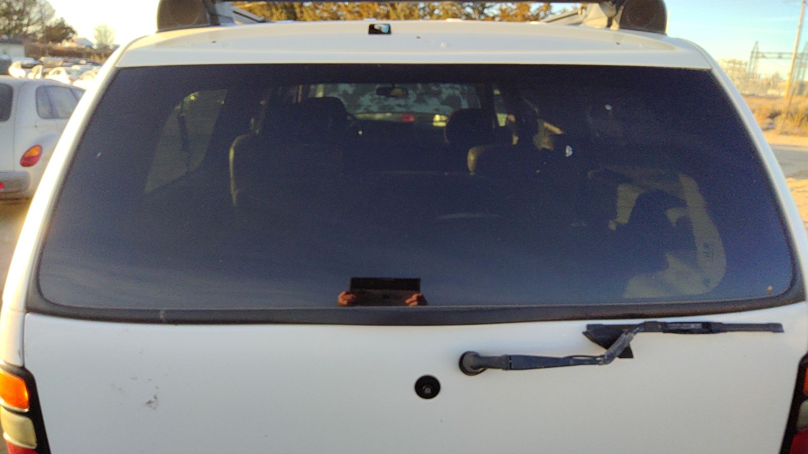 2000-2006 Chevy Suburban Back Glass Rear Window Oem 15847109 | eBay