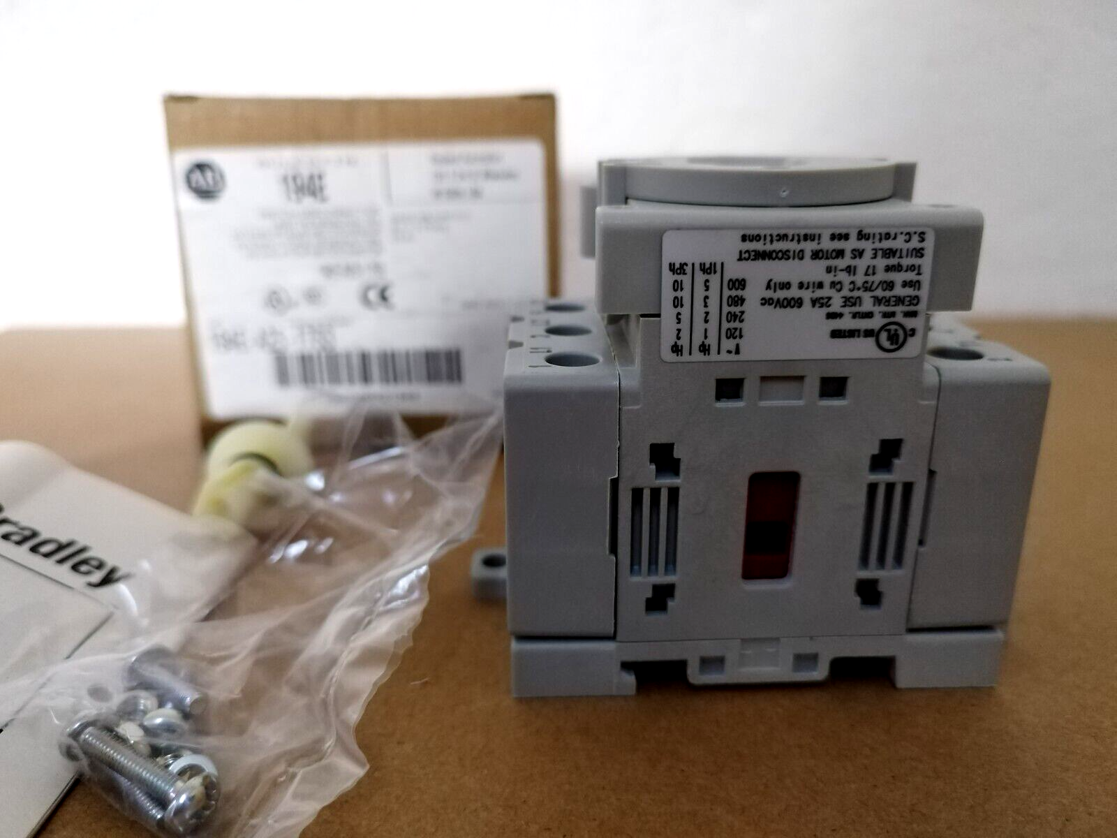 Allen Bradley 194E-A25-1753 /B SWITCH DISCONNECTOR BASE MOUNTED 0-1/3 ...