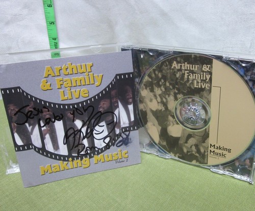 ARTHUR & FAMILY autograph Live hand-signed CD praise Making Music V2 ...