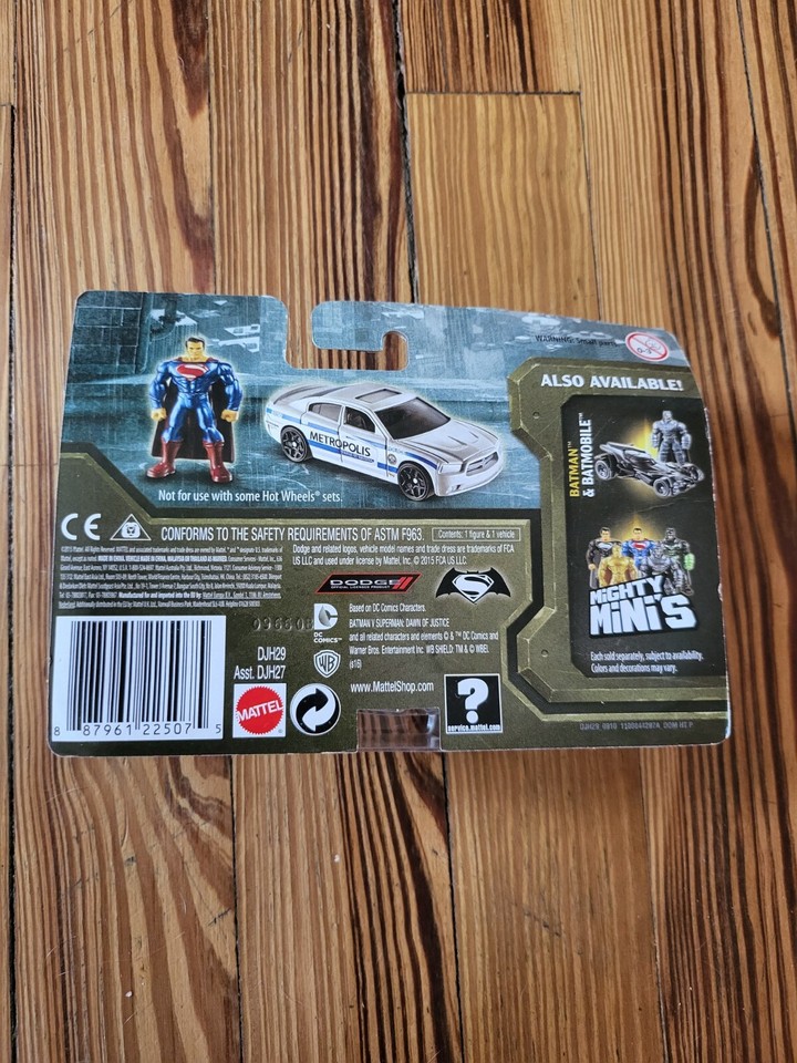 HOT WHEELS BATMAN V SUPERMAN - SUPERMAN & METROPOLIS PD - MIGHTY MINI ...