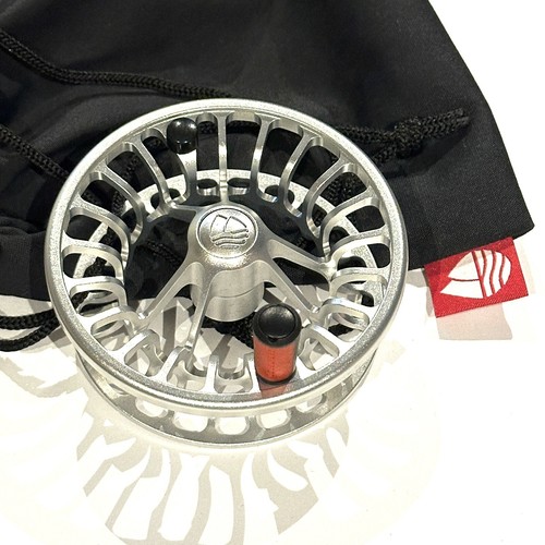 REDINGTON RISE III FLY FISHING SPARE SPOOL SIZE 3/4 SILVER WITH POUCH ...