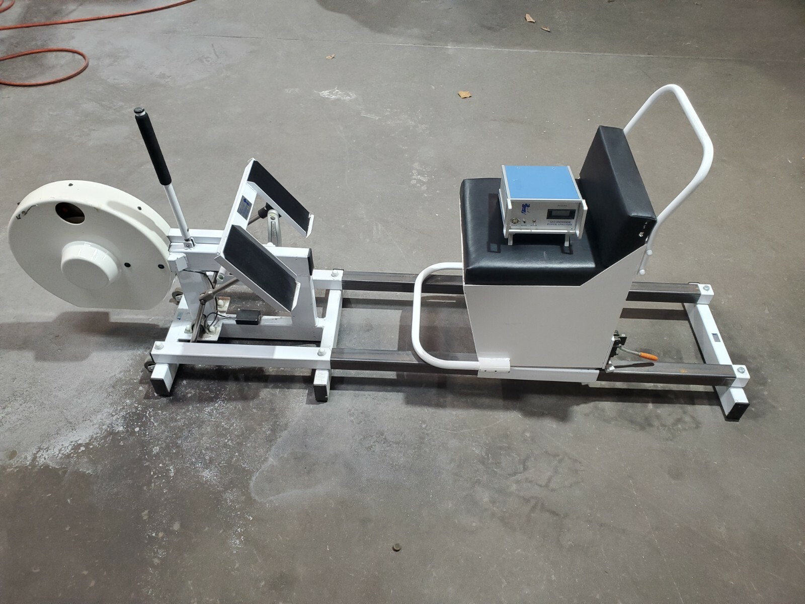 Nottingham Leg Power Rig flexion knee deformity on leg extensor power ...