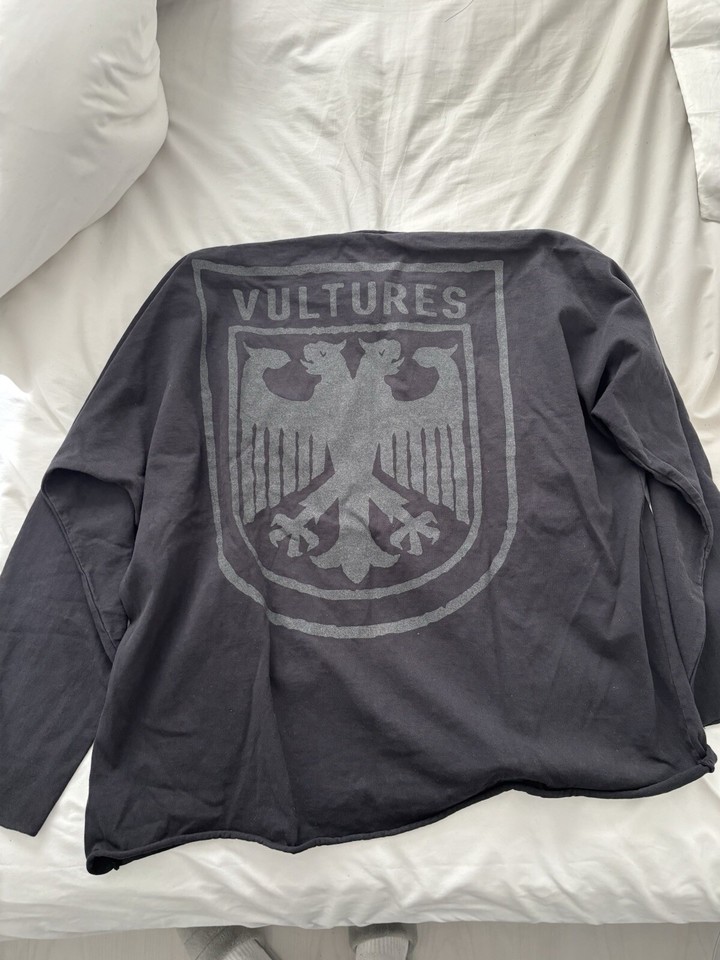 Yeezy Vultures Shirt Adult Size 1/ S Black YZY Kanye West Cropped Boxy ...