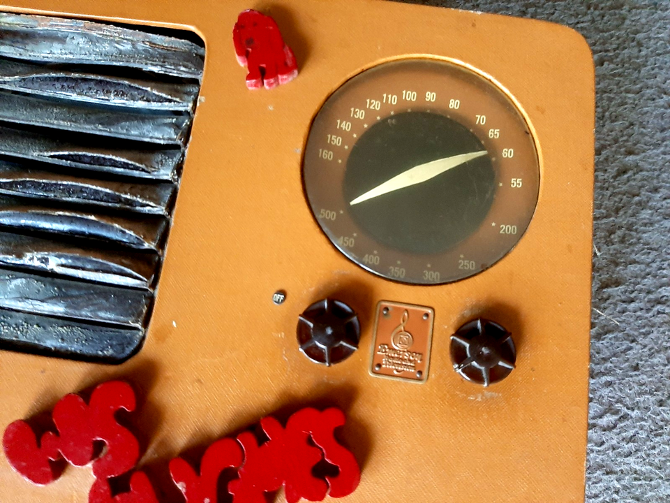 Vintage 1941 Emerson Portable Tube Radio, Need Some Repair for Home ...