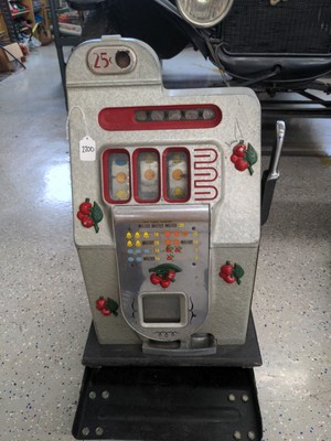 MILLS CHERRY 25¢ SLOT MACHINE | eBay