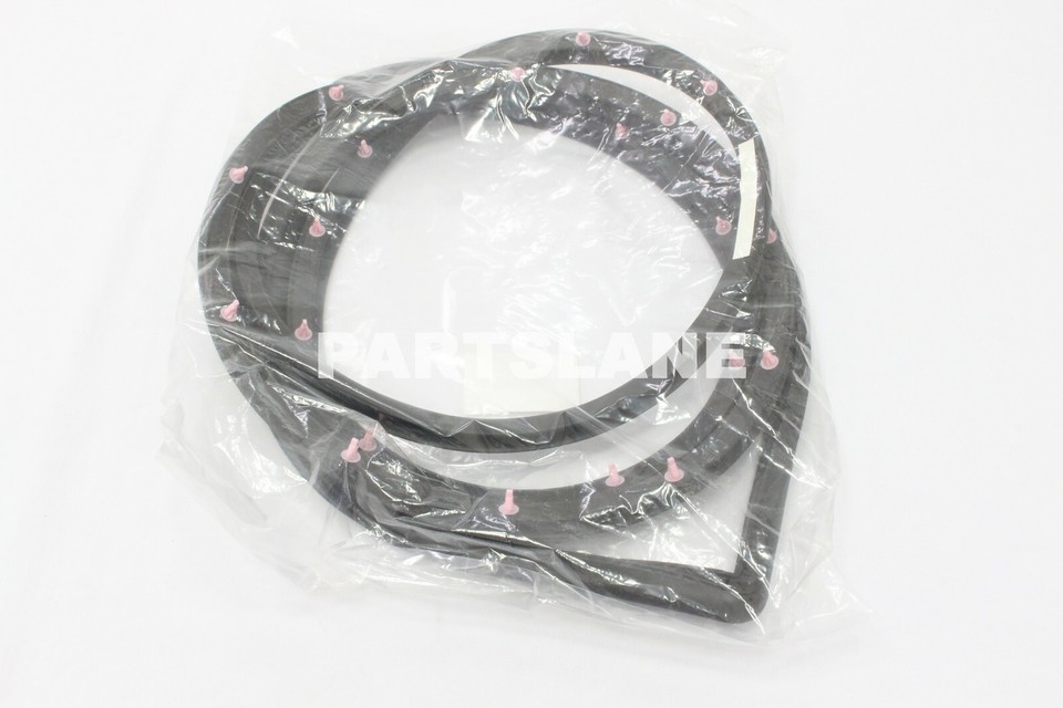 Toyota Land Cruiser FZJ75 FJ70 OEM Front Left Door Weatherstrip 67862 ...