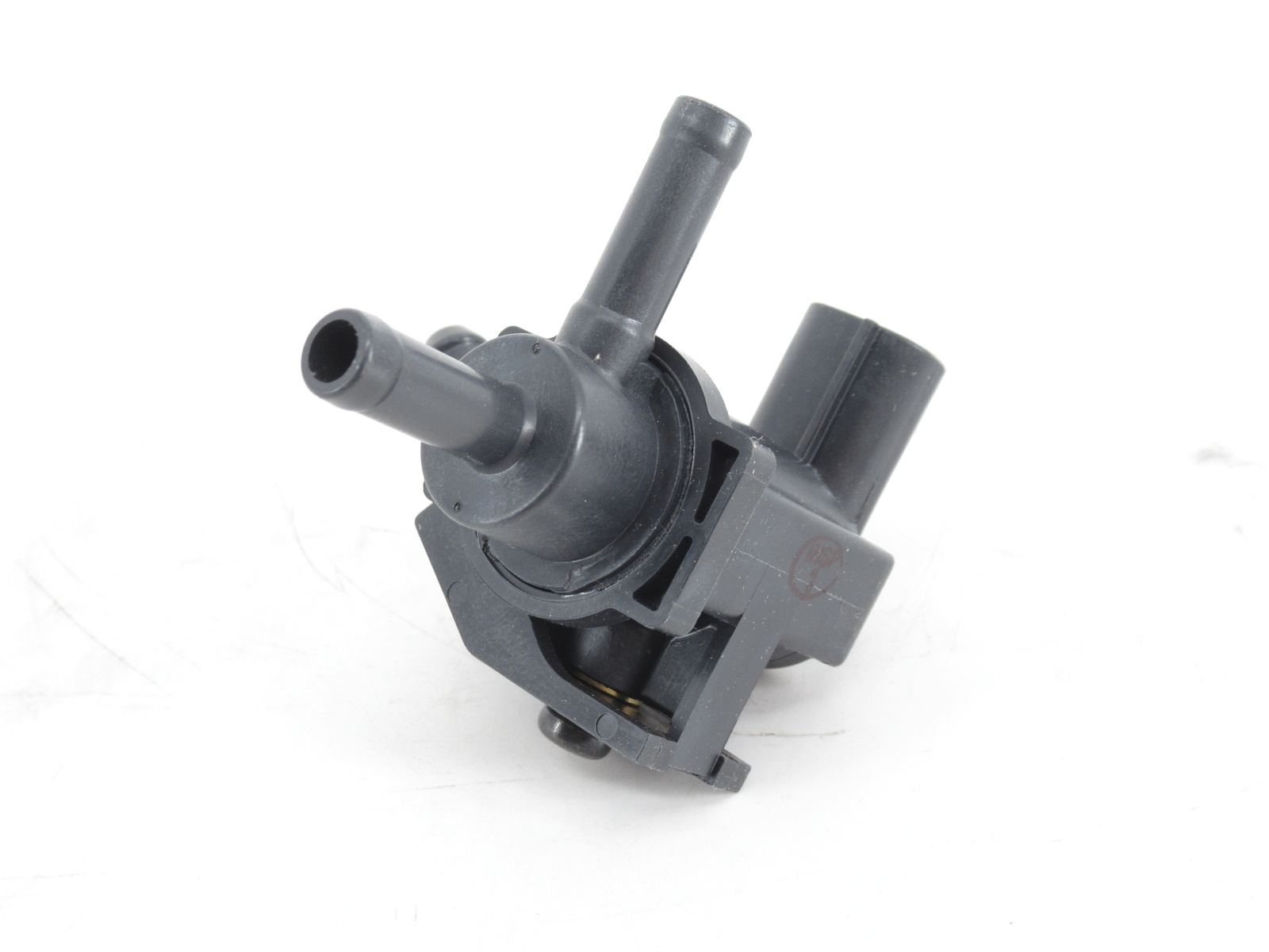 Genuine OEM Toyota 25860-28050 Vapor Canister Vacuum Regulator ...