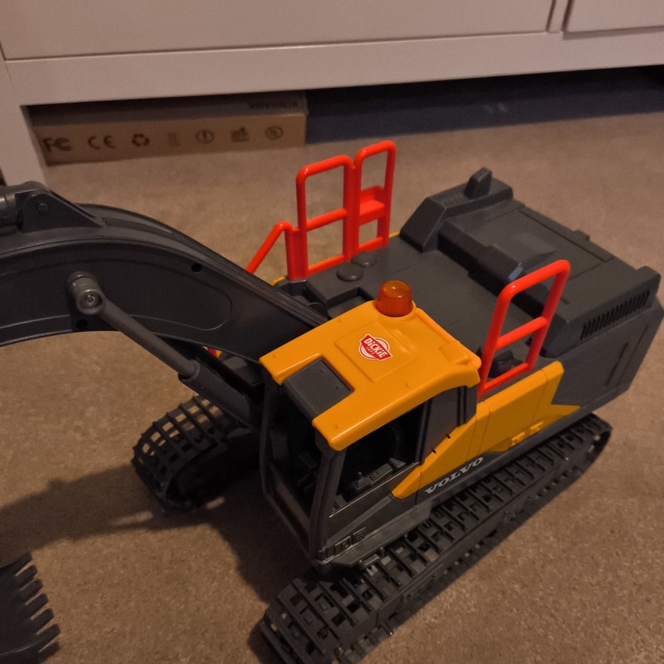 Dickie Toys Remote Control Volvo Mining Excavator Digger – RC ...