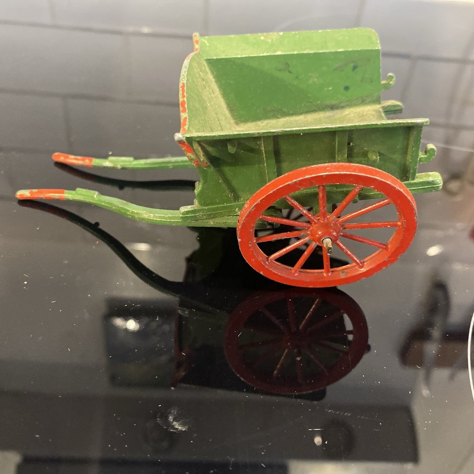 Britains Ltd Lilliput LV606 Tumbrell Horse Drawn Cart And Another #770 ...