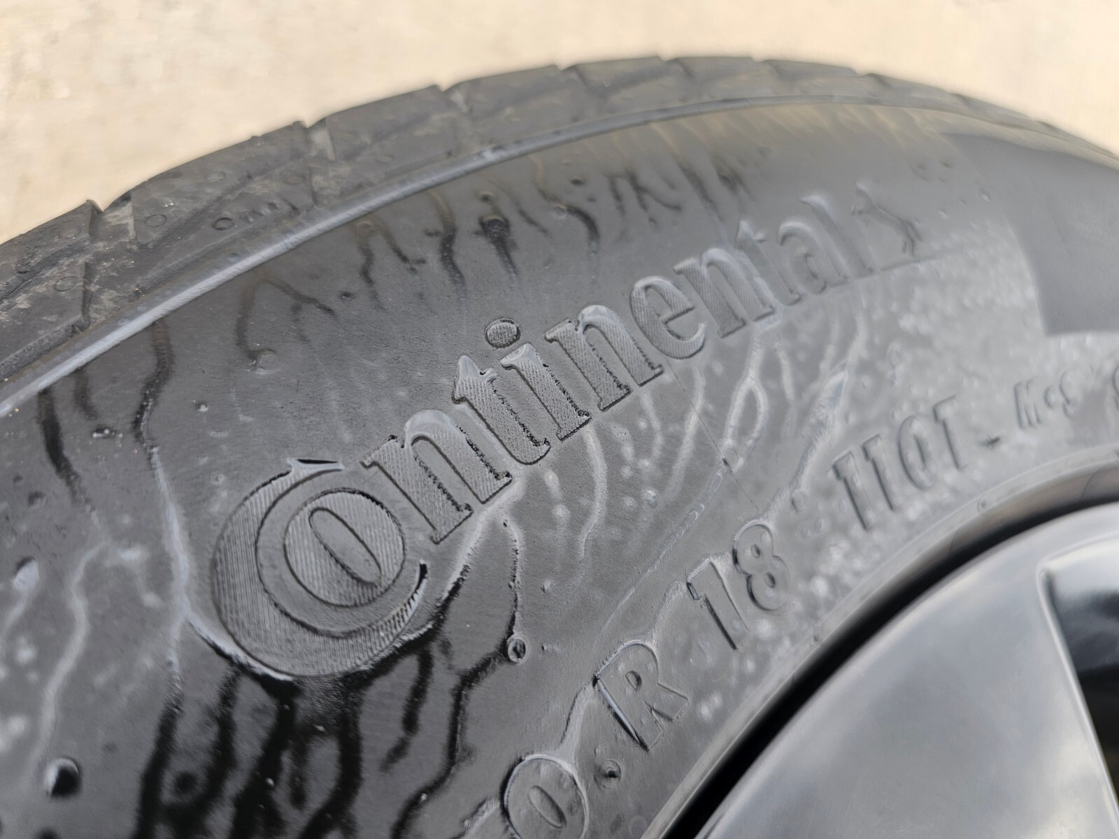 18" Chevy Colorado REDLINE OEM wheels rims 5747 5818 tires 2019 2020 ...