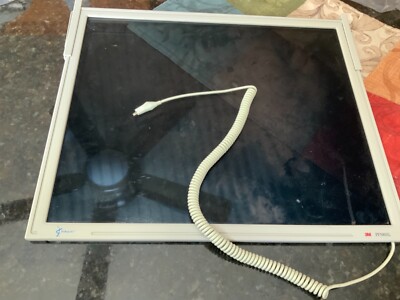 3M Flat Privacy Filter for 16-19" CRT & 17-18" LCD Monitors (Model ...