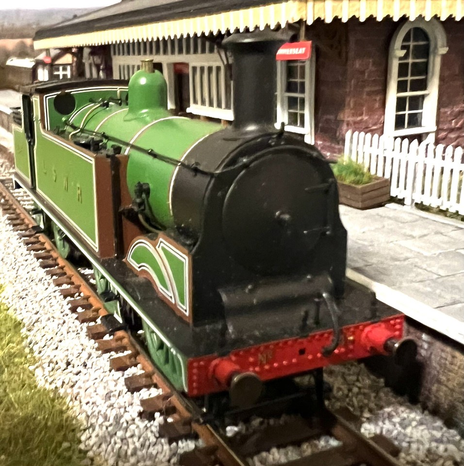 OO Gauge Hornby R3204 Class M7 In LSWR Drummond Livery | eBay