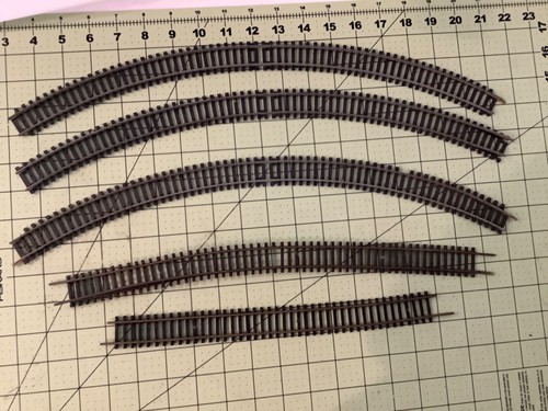 VINTAGE Lot of 5 Atlas HO Scale Snap Tracks Rails 18"R 20"Arc Length/12 ...