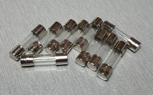 10Pcs 1A Glass Fuse M205 5mm x 20mm Slow Blow T1AL 250V | eBay