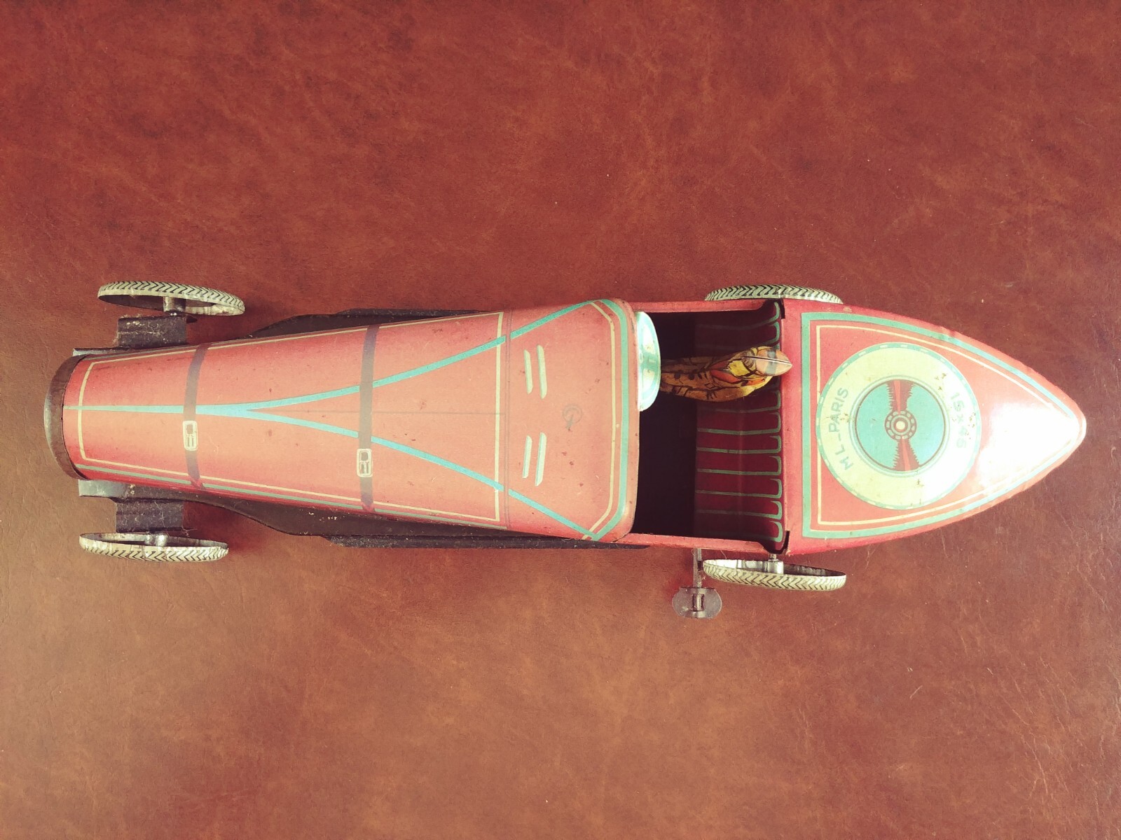 ML Martinan & Larnaude Tin Wind-up Boat-tail Open-wheel Race Car ...