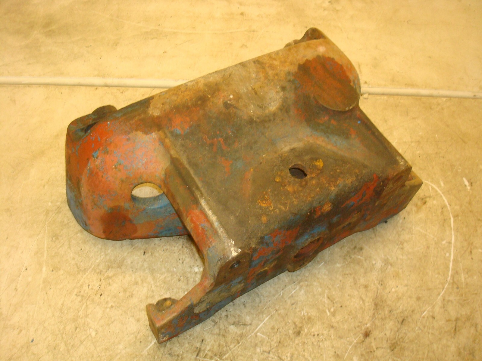 1966 Ford 3000 Tractor Front Axle Pivot Bracket | eBay