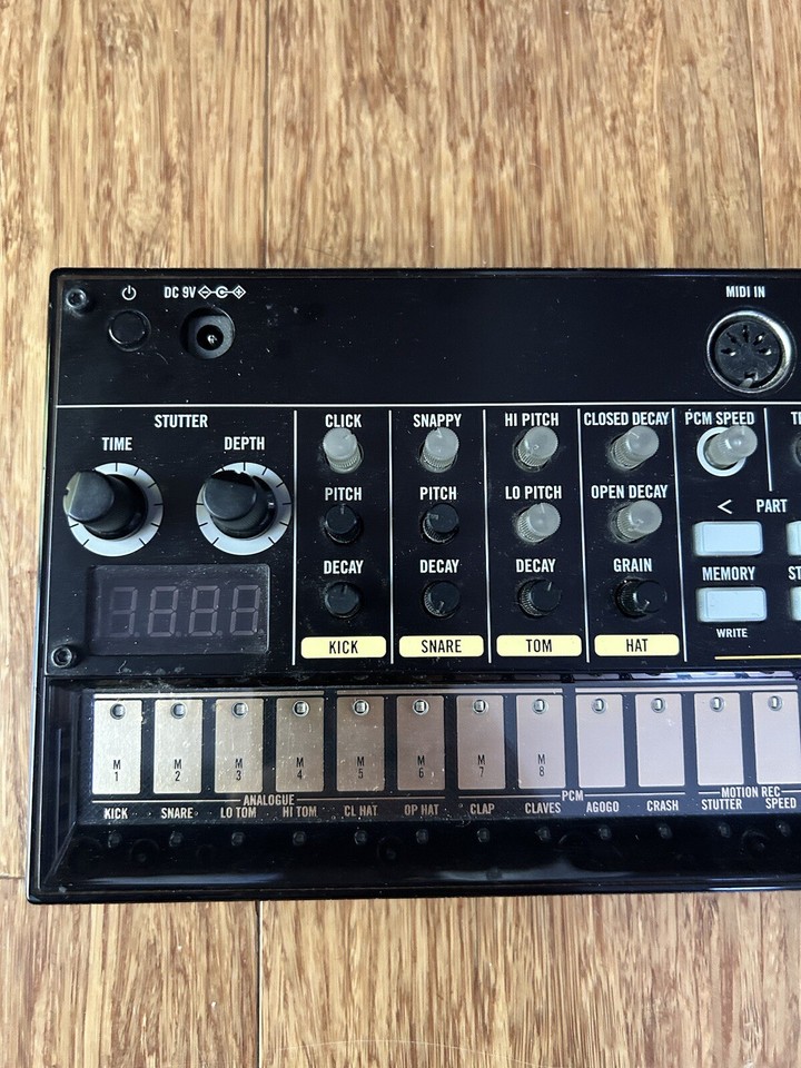 Korg Volca Beats Analog Rhythm Drum Machine 077492 | eBay