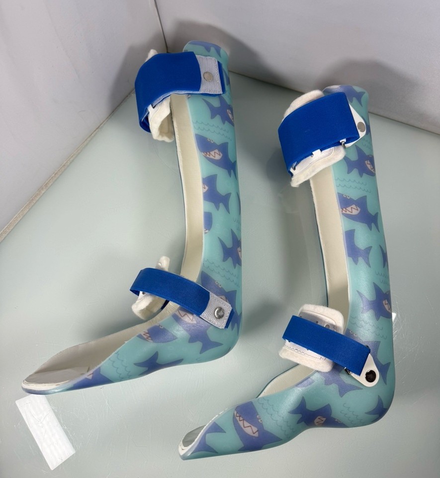 Cascade AFO Kids Leg Braces Pair - Left & Right - Blue White Sharks ...