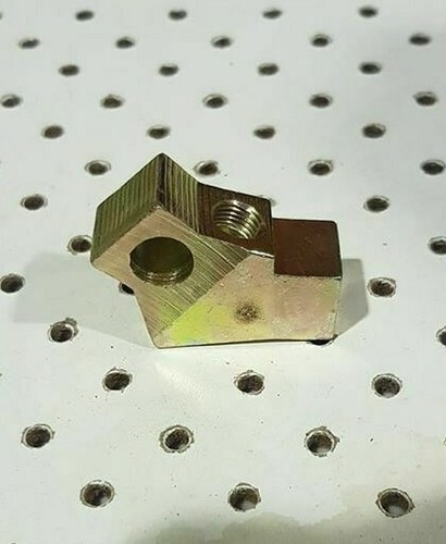 NEW FORD DIFF BREATHER BRAKE LINE JUNCTION BLOCK SUIT STD & 9" GT XR XT ...