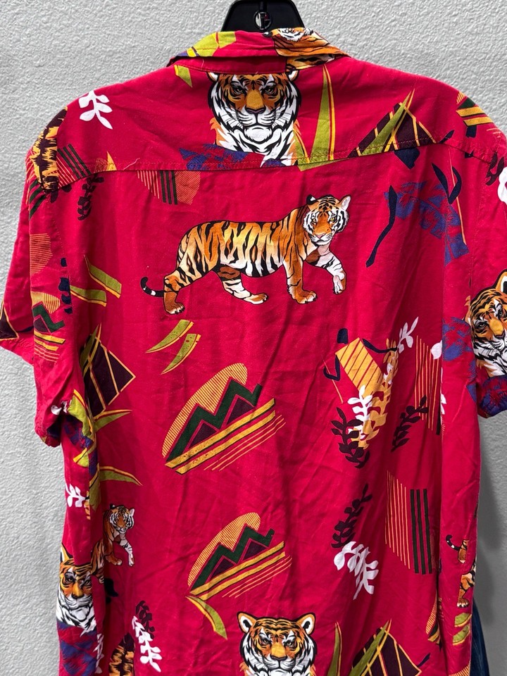 RARE Scarface Shoe Palace Tige Artwork SHORT SLEEVE BUTTON UP SHIRT ...
