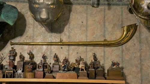 Roman Lituus army legionary horn trumpet trumpeter to signal commands ...