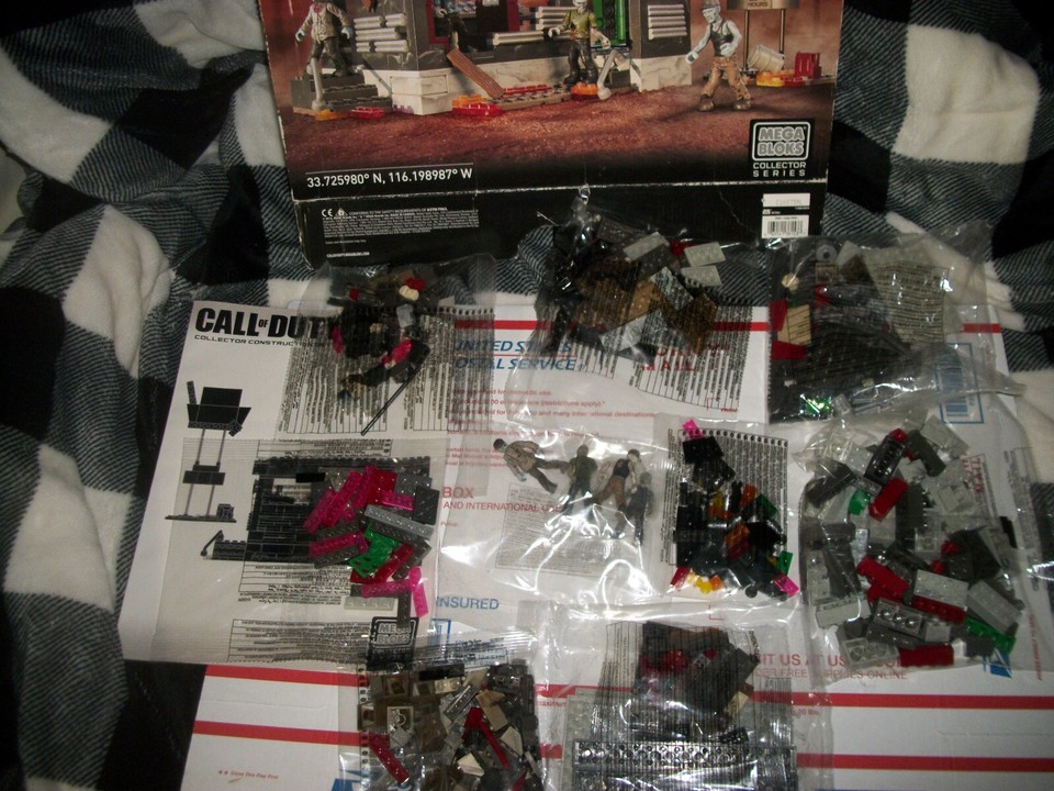 Mega Bloks Call of Duty Zombies Tranzit Diner NEW OPEN BOX LOOK AT ...