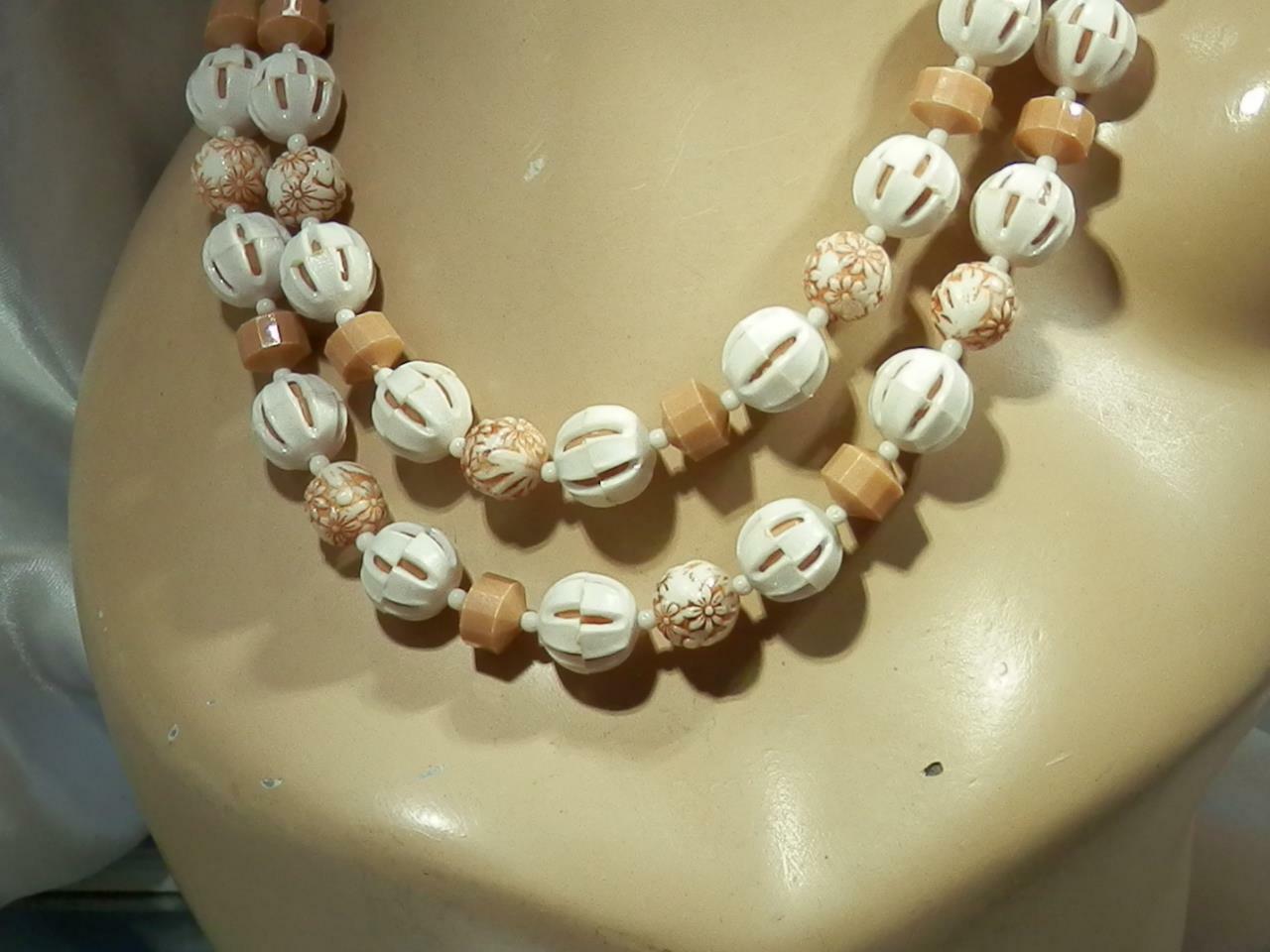 Hong Kong Signed Double Strand Celuloid UNIQUE Vinta… - Gem